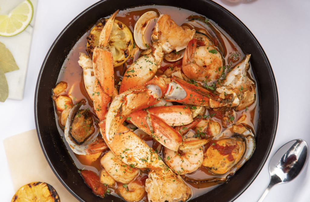 12 Best Cambria Restaurants: Local Favorites and Hidden Gems